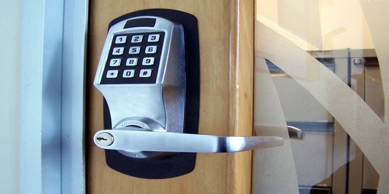 Van Nuys Locksmith Service Keyless Entry Locks Commercial Van Nuys, CA